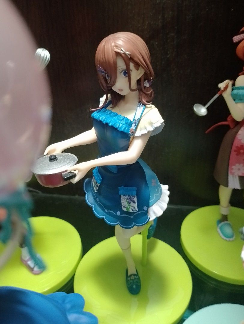 The Quintessential Quintuplets ~Dream Moments~ Miku Nakano Flower Apron ...