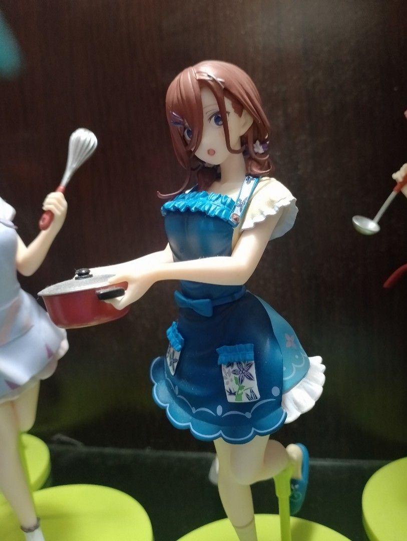 The Quintessential Quintuplets ~Dream Moments~ Miku Nakano Flower Apron ...