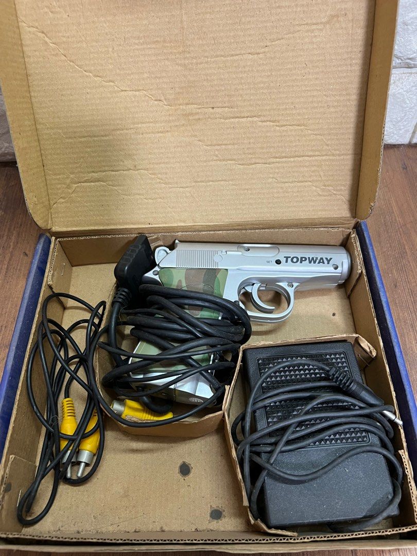 Topway Biohazard Spider Light Gun - PS1 & PS2, Video Gaming, Video ...