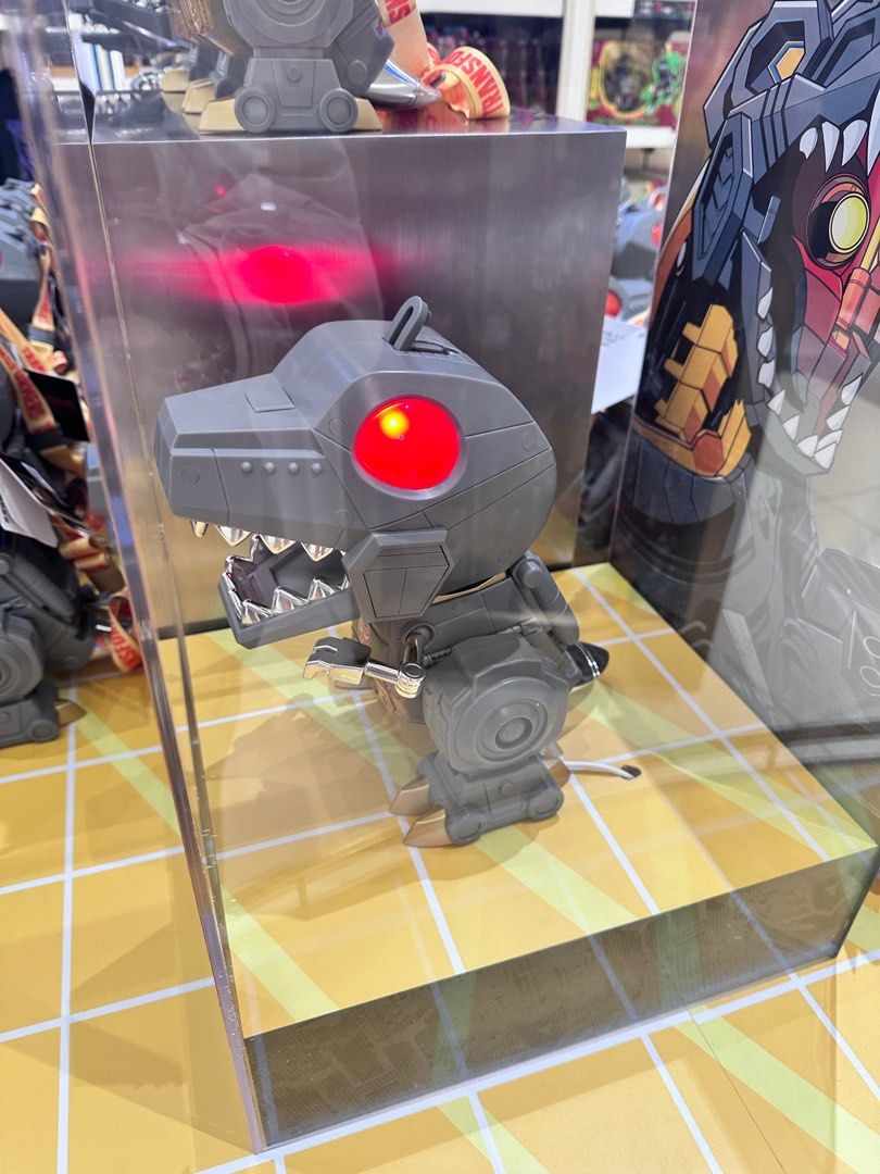 Universal Studios Transformers Grimlock Popcorn Bucket (Light up eyes ...