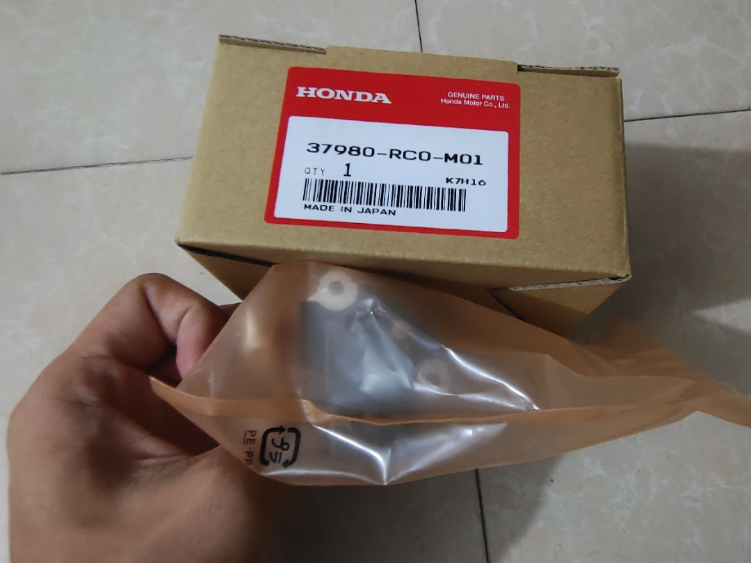 Vezel MAF sensor -Honda , Car Accessories, Accessories on Carousell