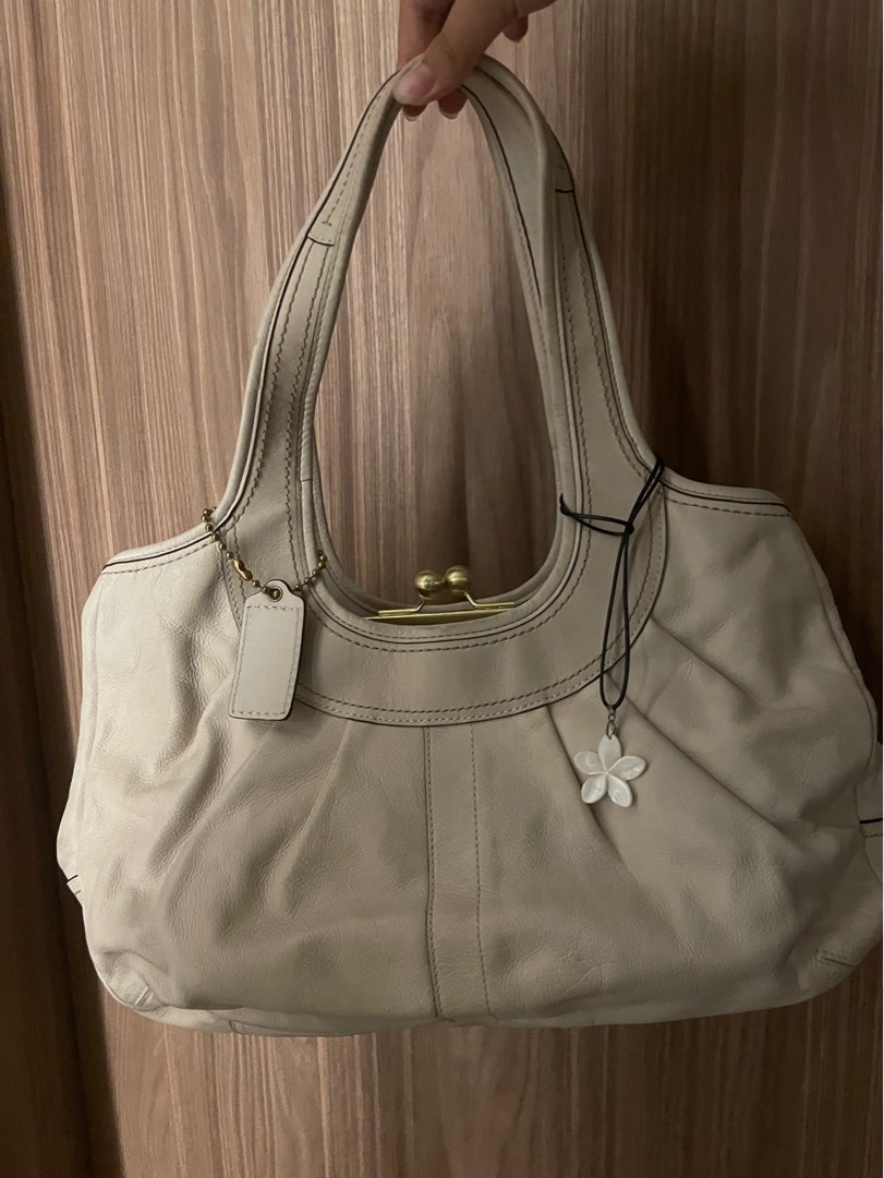 Vintage coach cream coloured bag y2k vintage, Luxury, Bags & Wallets on ...