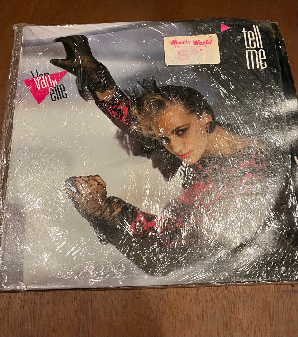 Vinyls record VANELLE, Hobbies & Toys, Music & Media, Vinyls on Carousell