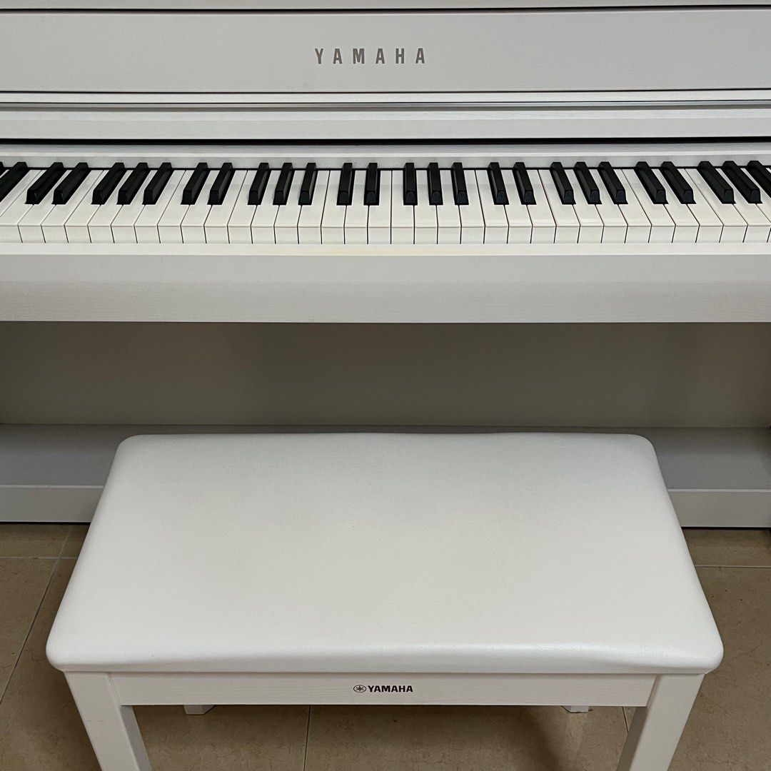 YAMAHA CLP-745 WHITE CLAVINOVA DIGITAL PIANO, Hobbies & Toys, Music ...