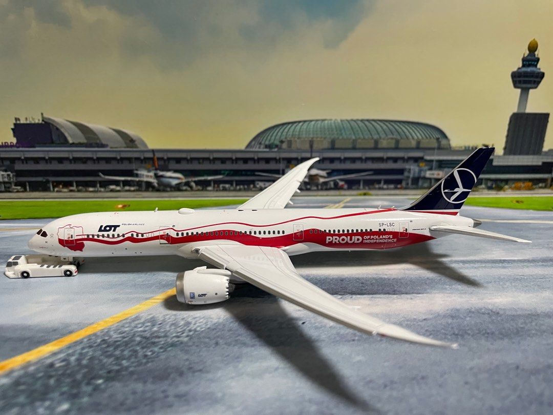 1/400 LOT Polish B787-9 Independence Livery, Hobbies & Toys, Toys ...
