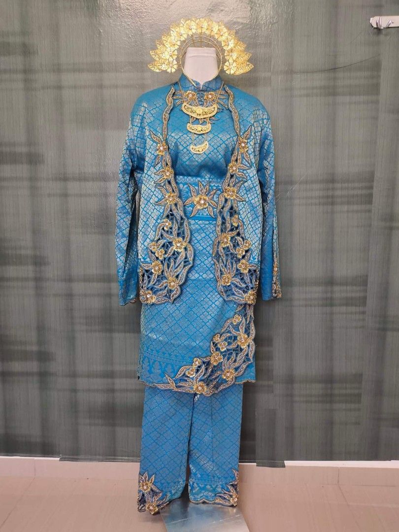 Baju sewa puteri perak, Women's Fashion, Dresses & Sets, Traditional ...