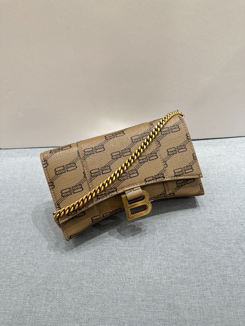 Balenciaga Hourglass BB Monogram Chain Wallet in Beige - 656050-210DE ...