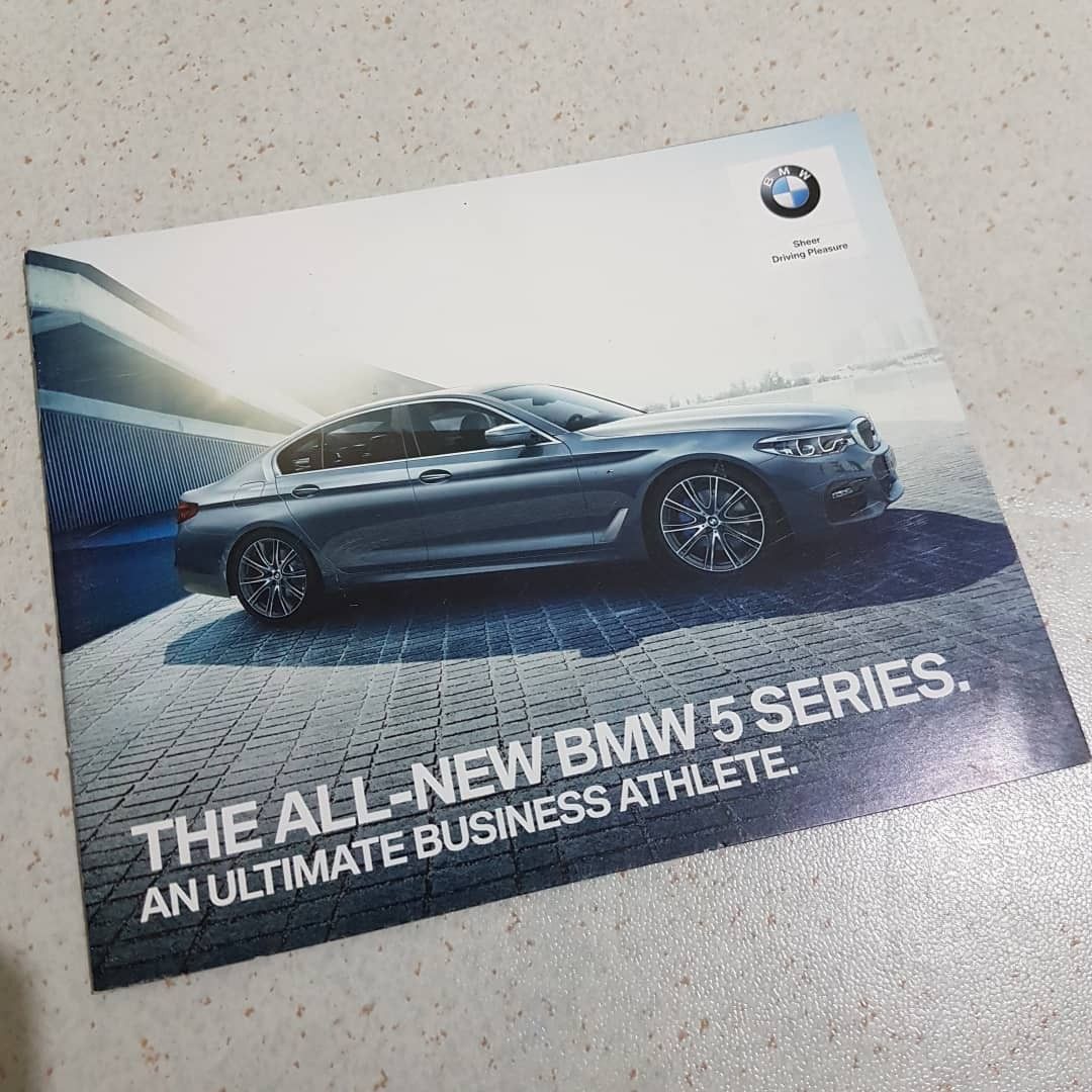 Brosur flyer iklan original BMW 5 series 520i 530i 520d, Buku & Alat ...