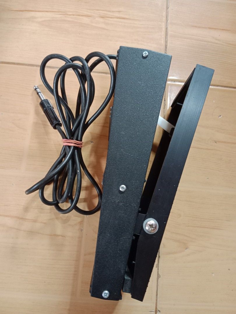 Casio VP-E expression pedal for sale, Hobbies & Toys, Music & Media ...
