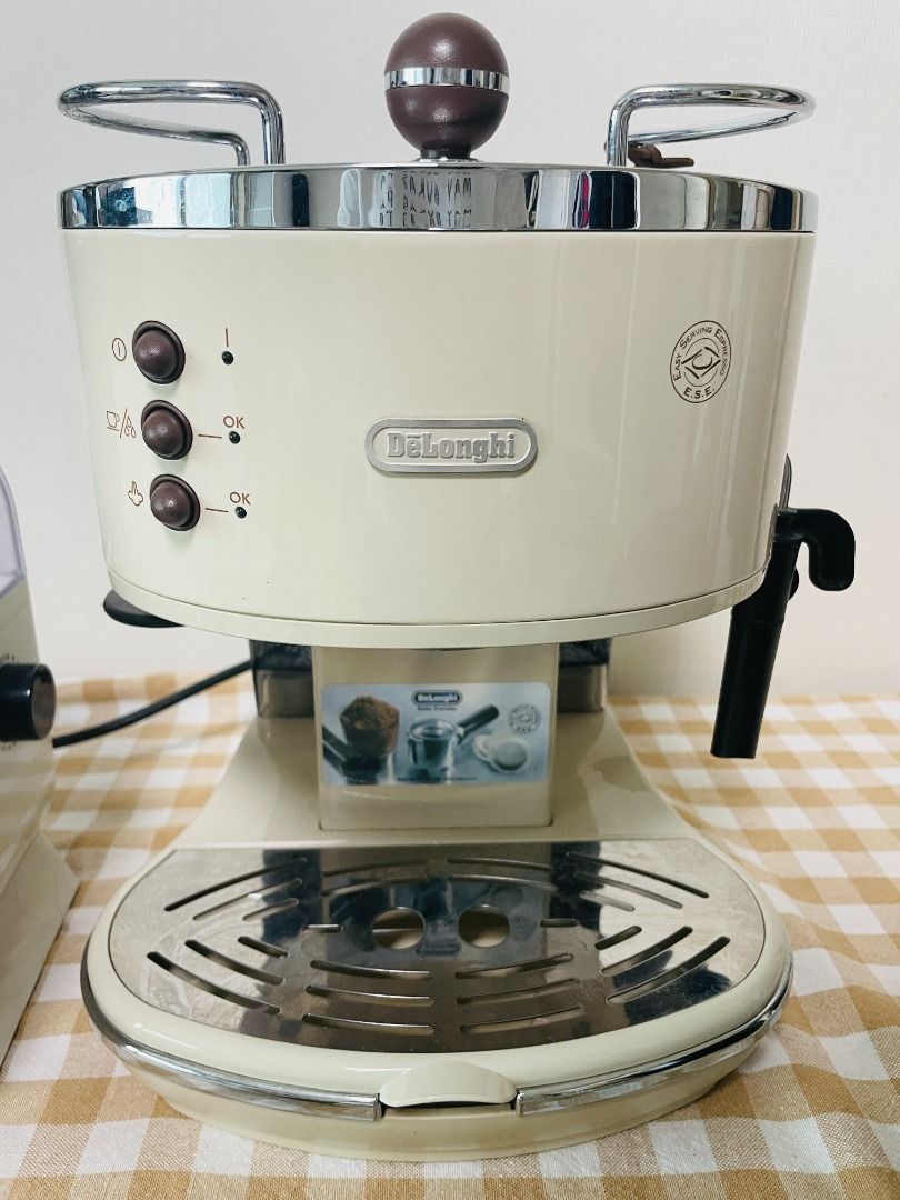 DeLonghi Icona Vintage Espresso Machine (Beige) + Solis coffee grinder ...