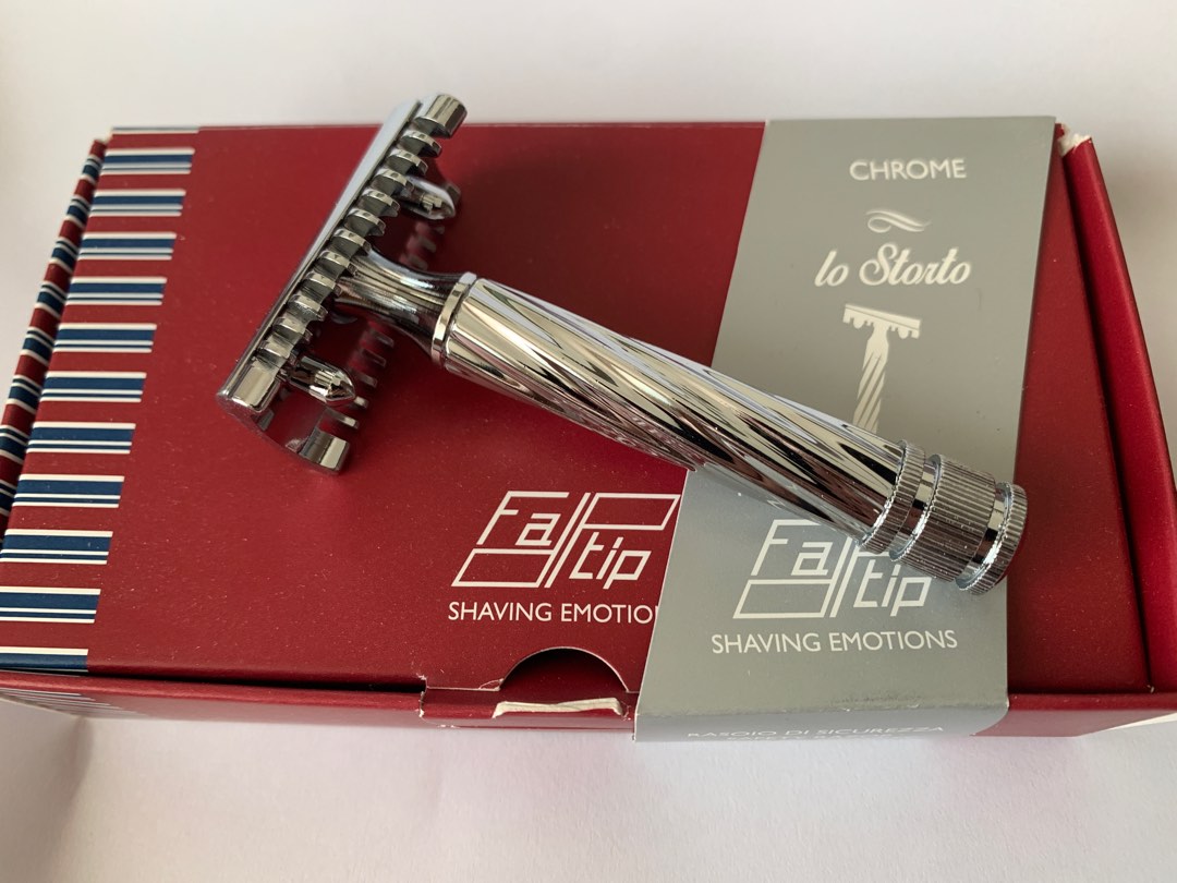 Fatip Lo Storto Open Comb Slant Razor, Beauty & Personal Care, Men's ...