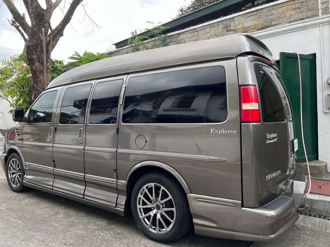 GMC Savana SE Limited 20t mileage only gas matic Auto on Carousell
