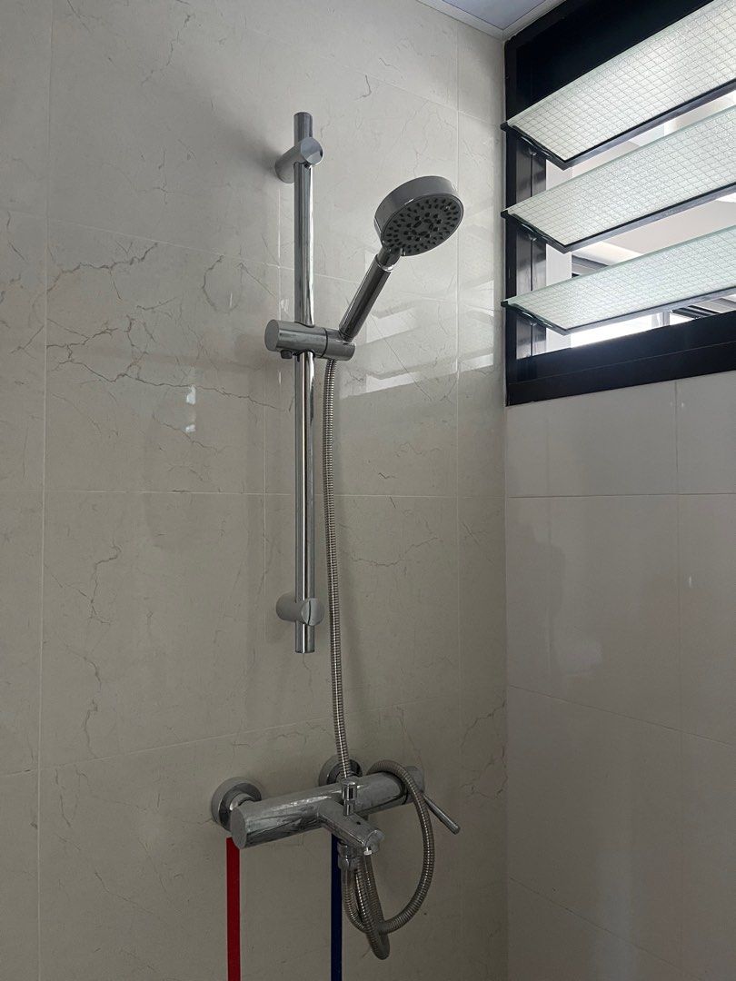 HDB Tap, Furniture & Home Living, Bathroom & Kitchen Fixtures on Carousell