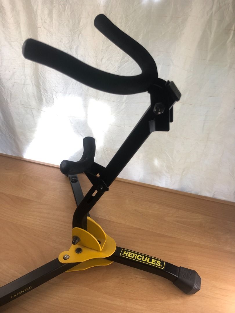 HERCULES Stands Alto/Tenor Saxophone Stand, Hobbies & Toys, Music ...