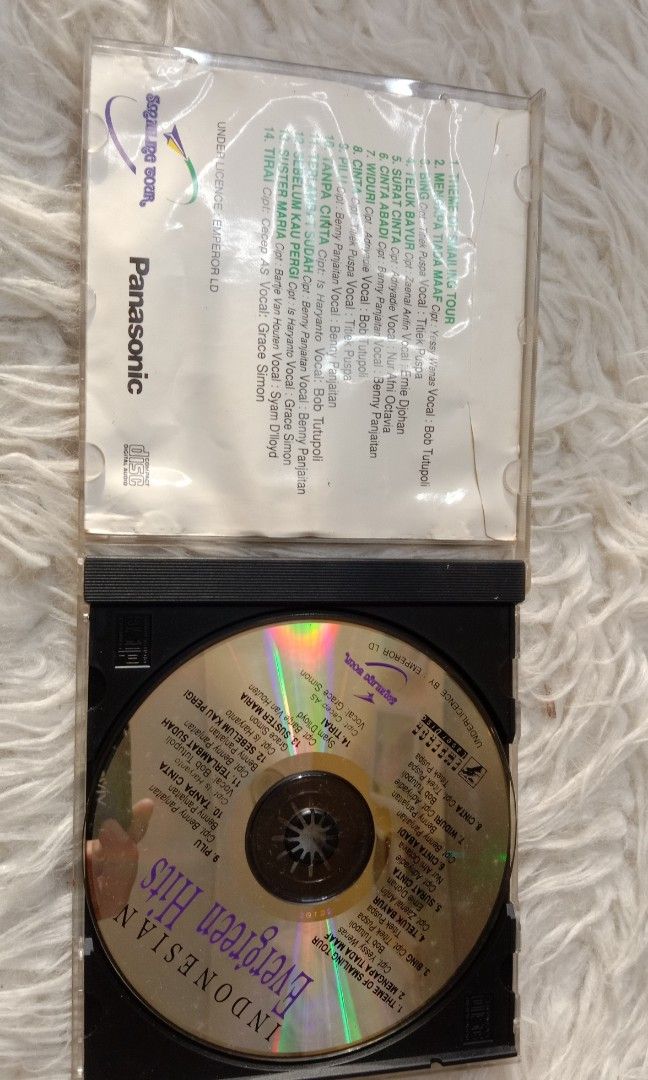 Indonesian evergreen hits | kaset cd, Musik & Media, CD, DVD & Lainnya di Carousell