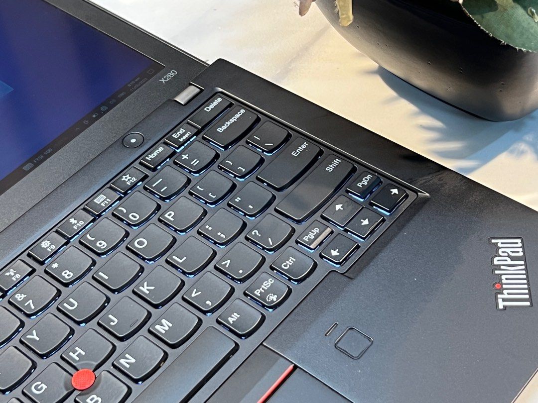 Lenovo ThinkPad X280 Touch-screen 12.5 inch, i5-8th Gen vPro 16GB RAM ...