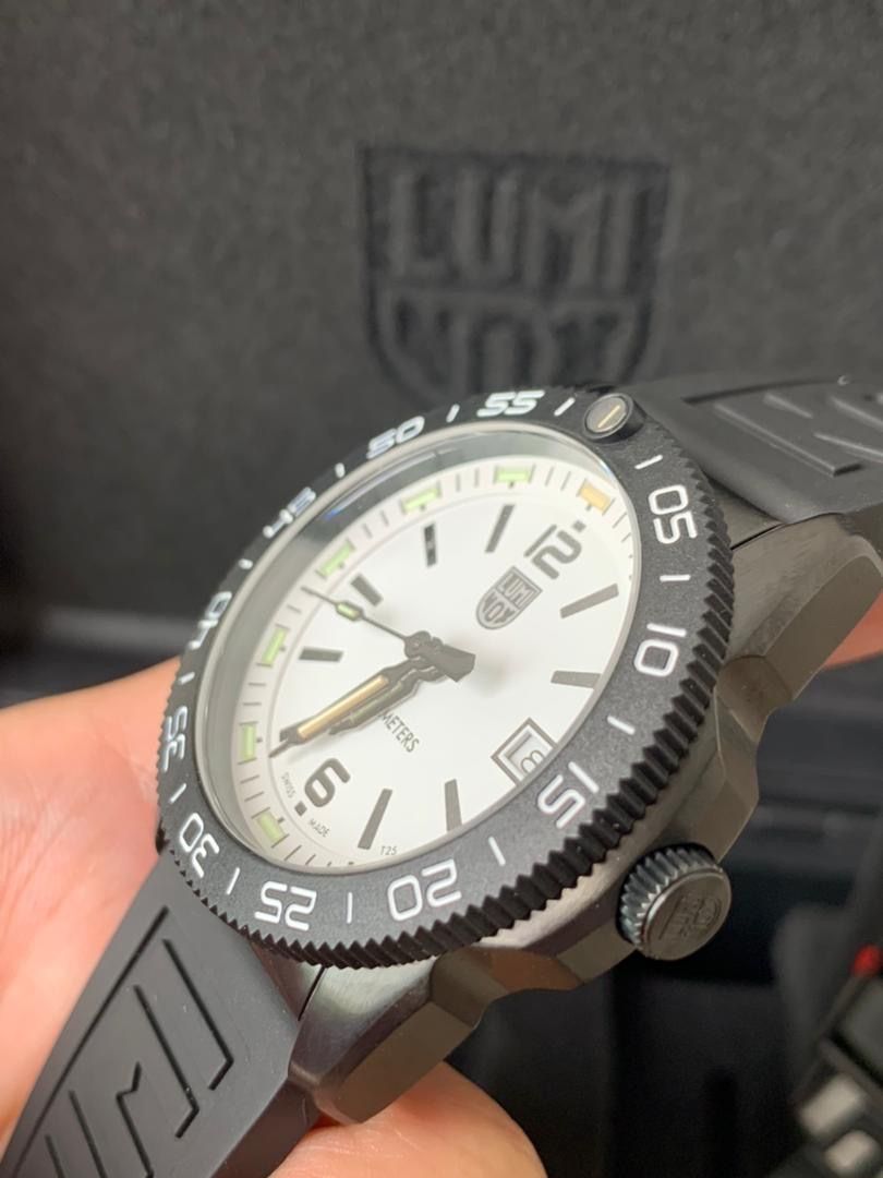 Luminox Pacific Diver Ripple 39mm Series 3127.M, Men's Fashion, Watches ...