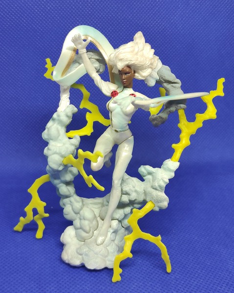 Marvel Figure Factory storm Toybiz X-men 4-5 inches on Carousell