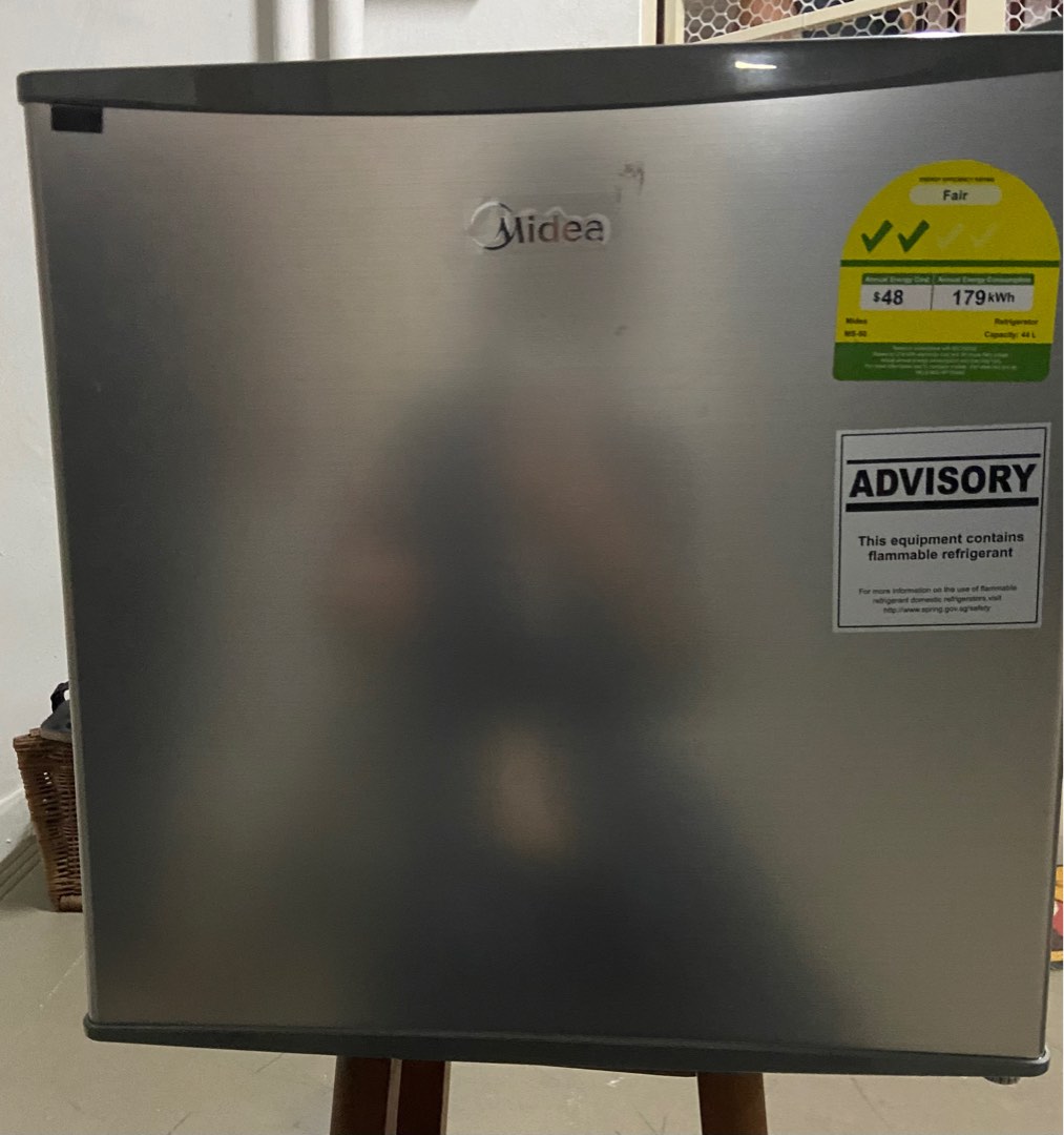 Midea mini fridge, TV & Home Appliances, Kitchen Appliances ...