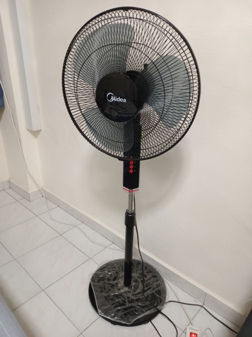Midea standing fan, Furniture & Home Living, Lighting & Fans, Fans on ...