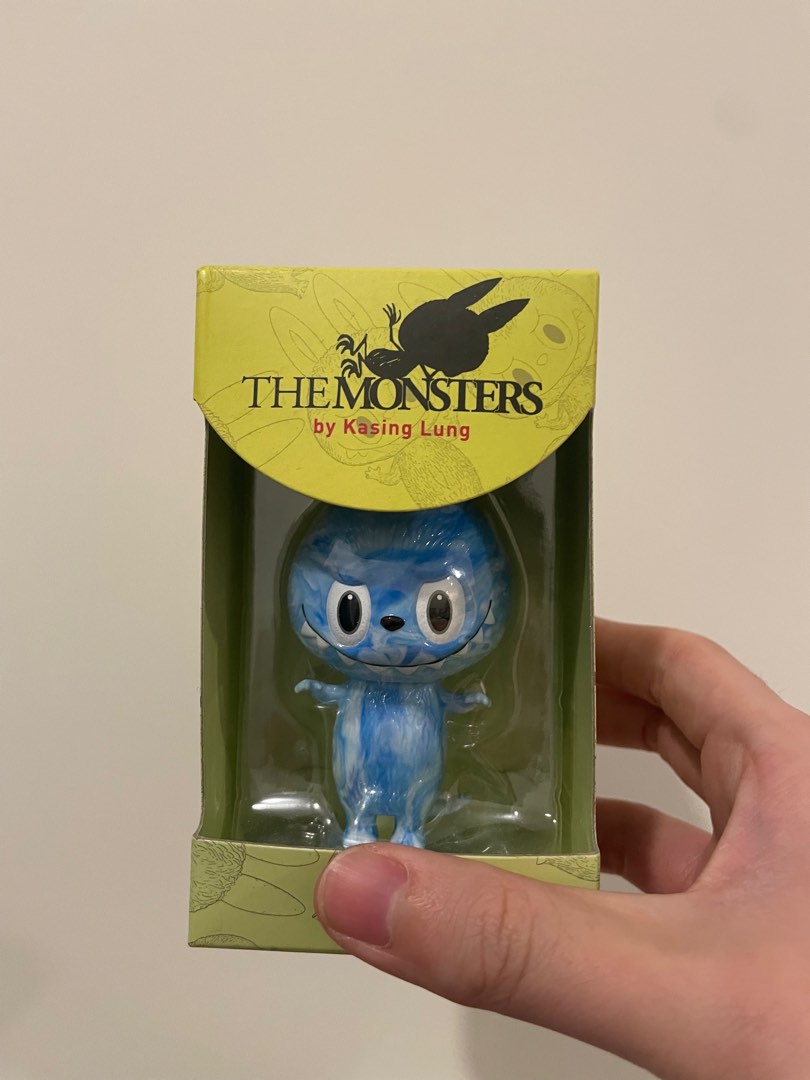 Mini Labubu Blue, 興趣及遊戲, 玩具 & 遊戲類 - Carousell