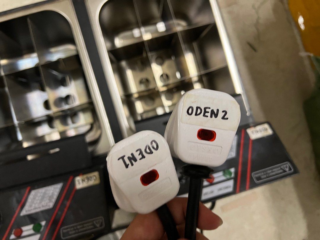 Oden cooking machine 2x9 holes, TV & Home Appliances, Kitchen ...