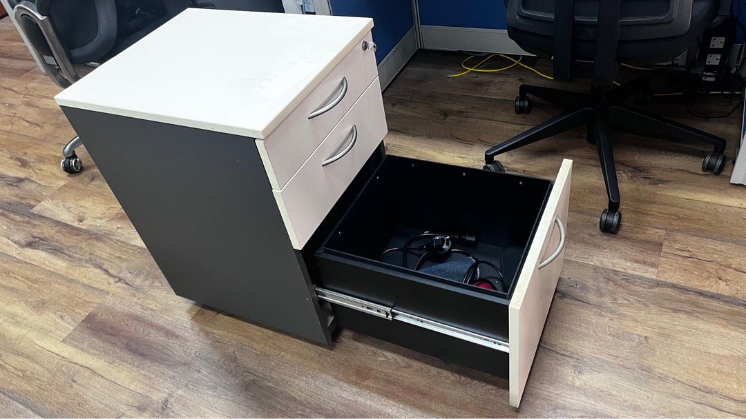 Office draws (lockable), Furniture & Home Living, Furniture, Shelves ...