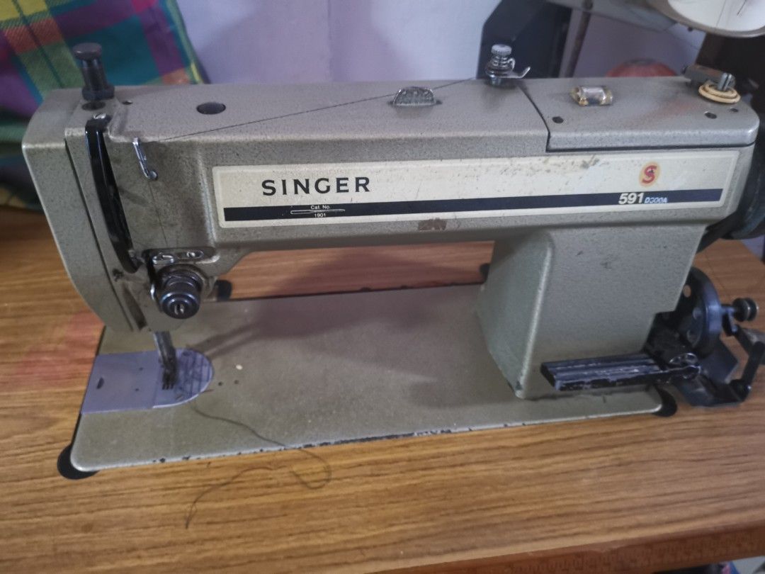 Singer electric Sewing machine, Everything Else on Carousell
