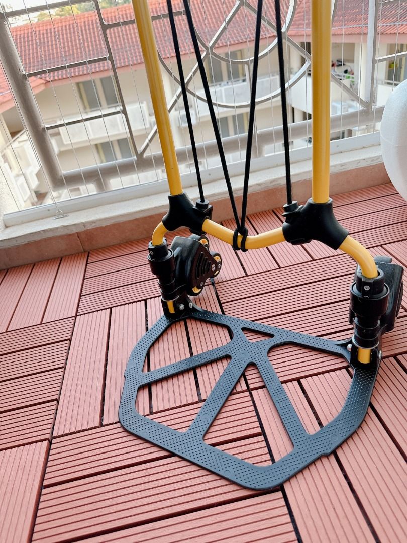 Stanley Trolley Folding Hand Truck with a weight capacity of 70kg ...