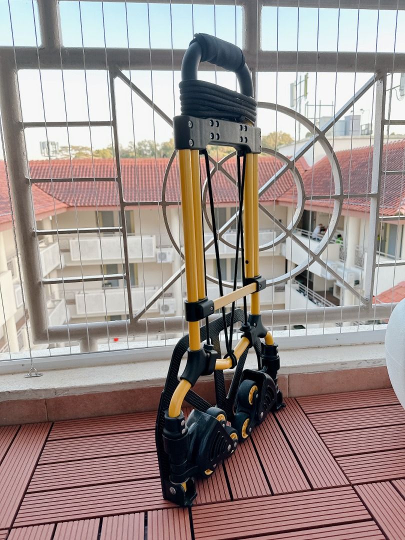 Stanley Trolley Folding Hand Truck with a weight capacity of 70kg ...