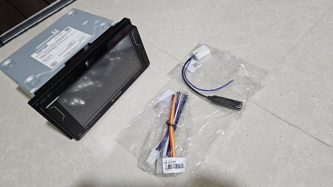 Very New Original Toyota Radio, Bluetooth,Touchscreen with Apps PC600 ...