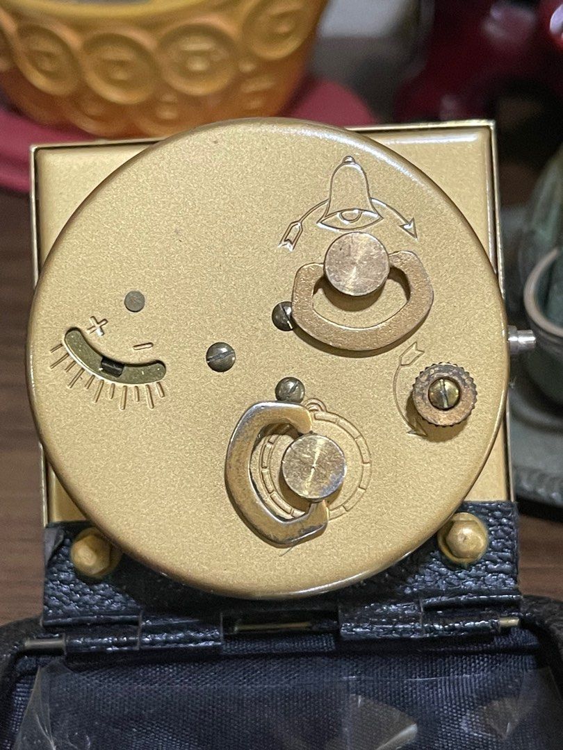 Vintage Lord King Mechanical Travel Clock 7 Jewels Psychedelic Face ...