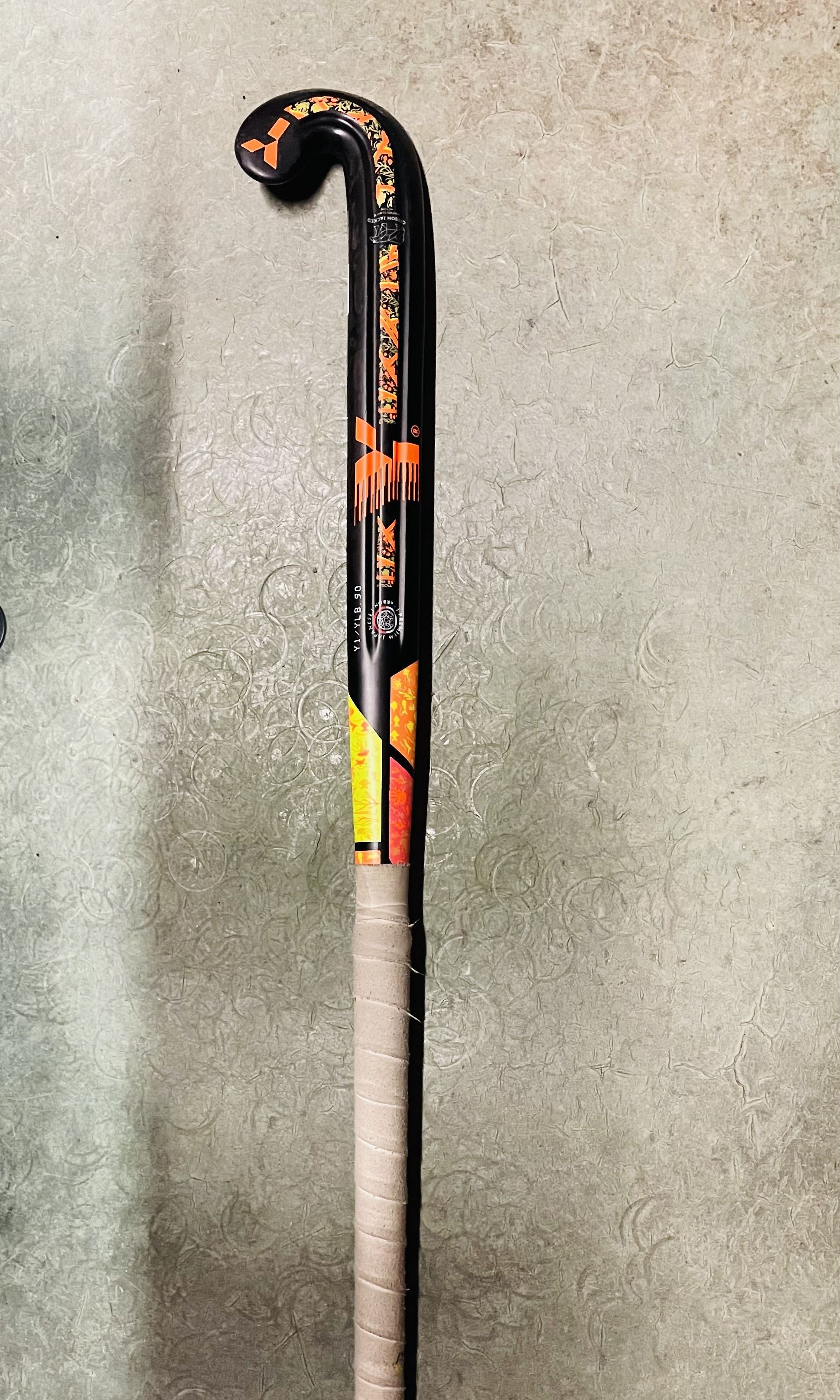 Y1 Hockey Stick YLB 90 Carbon, 運動產品, 運動與體育, 運動與體育 - 球拍和球類運動 - Carousell
