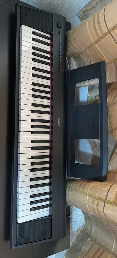 Yamaha NP-12 Keyboard Piaggero, Hobbies & Toys, Music & Media, Musical ...