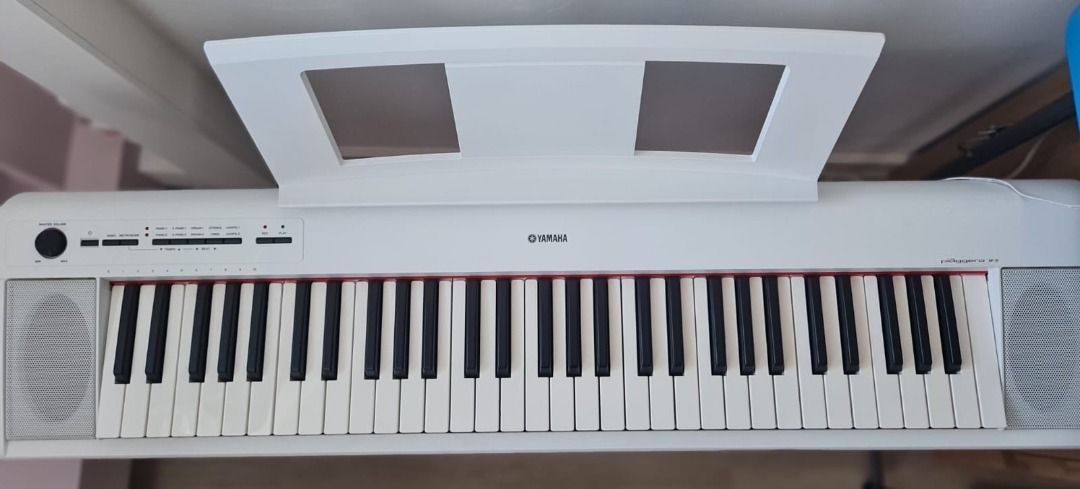 Yamaha NP12 Piaggero 61-key Portable Keyboard, Hobbies & Toys, Music & Media, Musical ...
