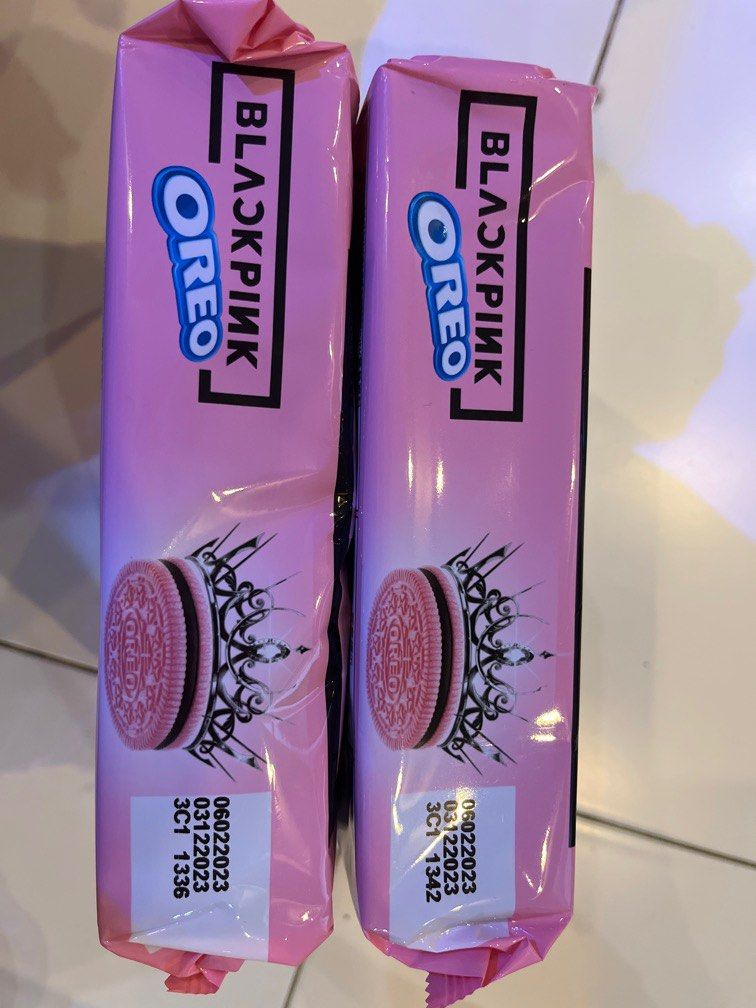 Black pink Oreo, Food & Drinks, Other Food & Drinks on Carousell