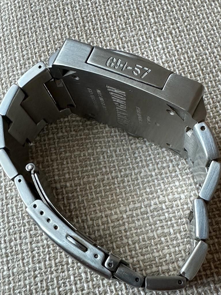 Chevignon watch, Men's Fashion, Watches & Accessories, Watches on Carousell