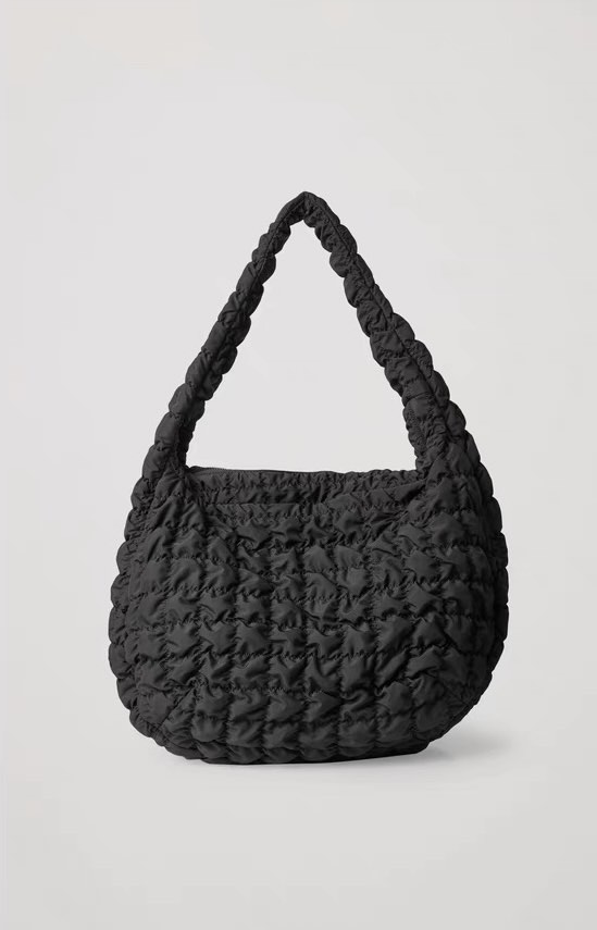 COS Oversized Quilted Bag (Black), Women's Fashion, Bags & Wallets ...