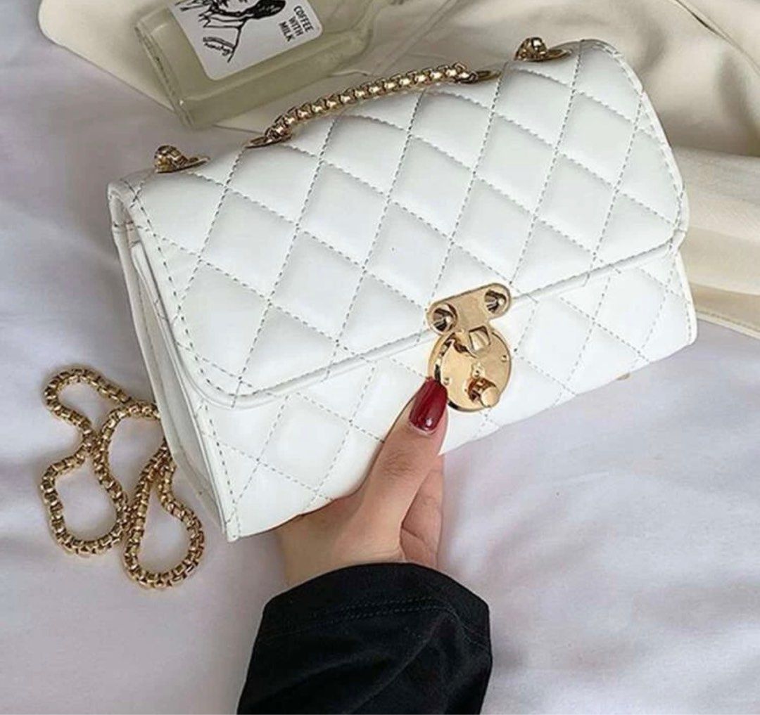 cross body chain quilted bag, Women's Fashion, Bags & Wallets, Cross ...