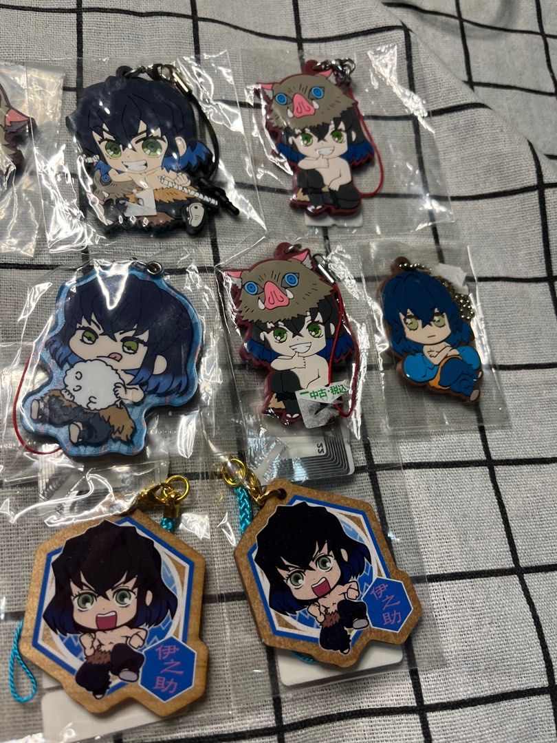 Demon slayer Kimetsu no yaiba Inosuke keychain, Hobbies & Toys ...