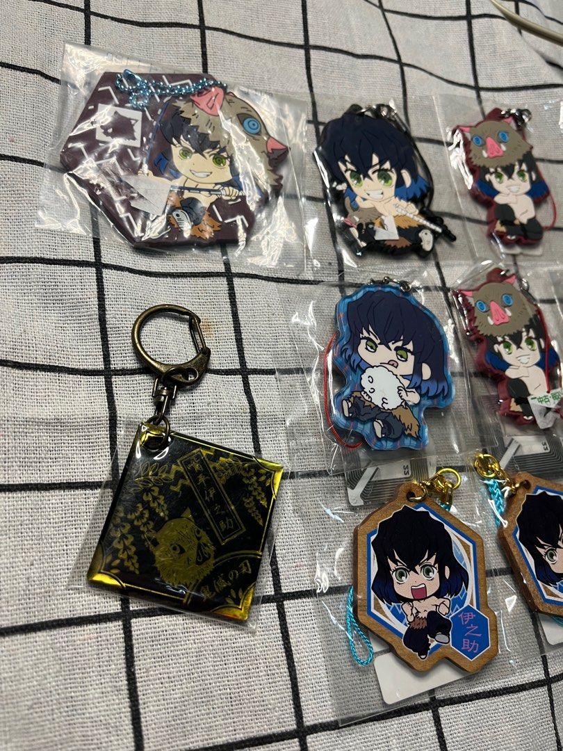 Demon slayer Kimetsu no yaiba Inosuke keychain, Hobbies & Toys ...