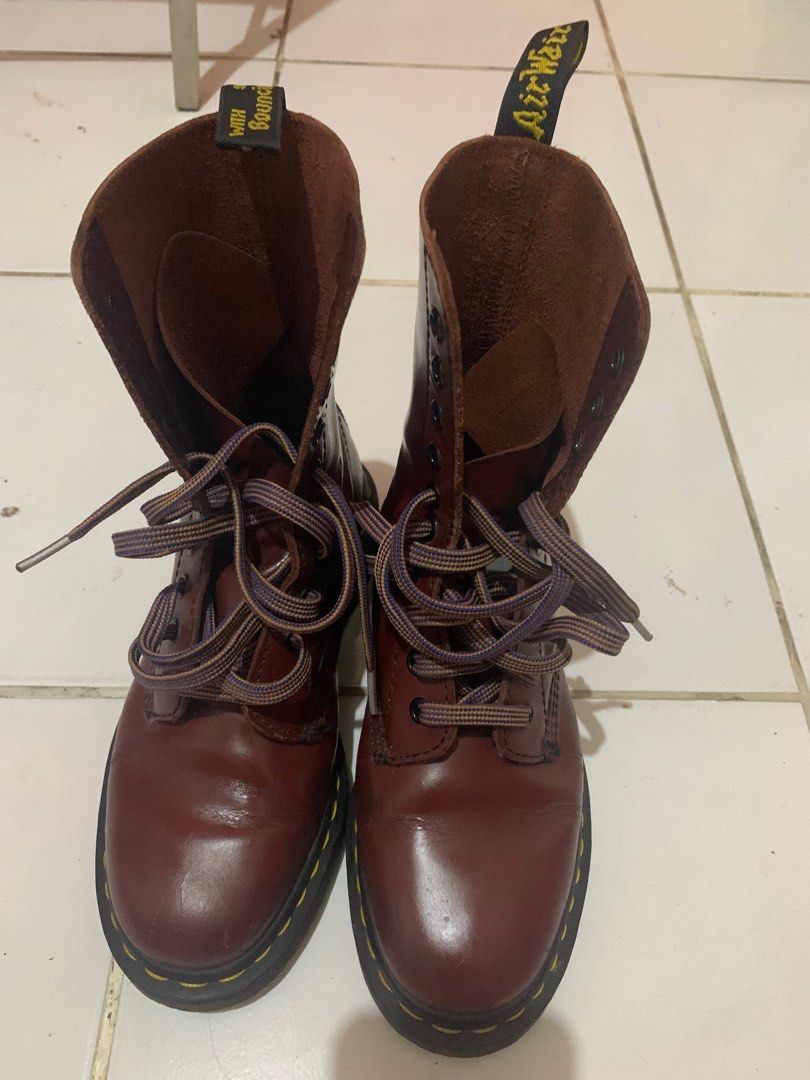 Dr martens Docmart cherry smooth bagus on Carousell