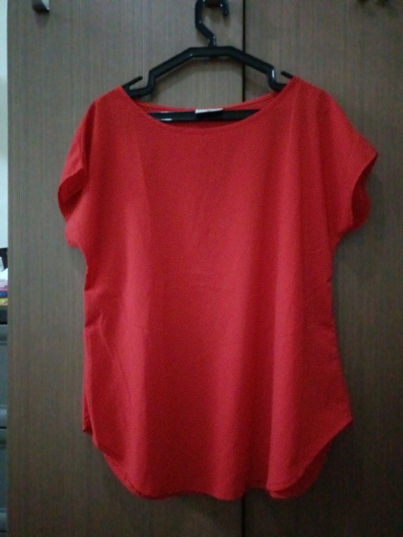Grab-a-Tee Red Top on Carousell