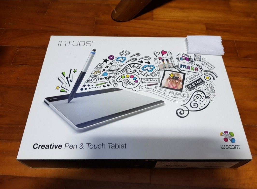 Intuos Creative Pen & Touch Table, Computers & Tech, Parts ...
