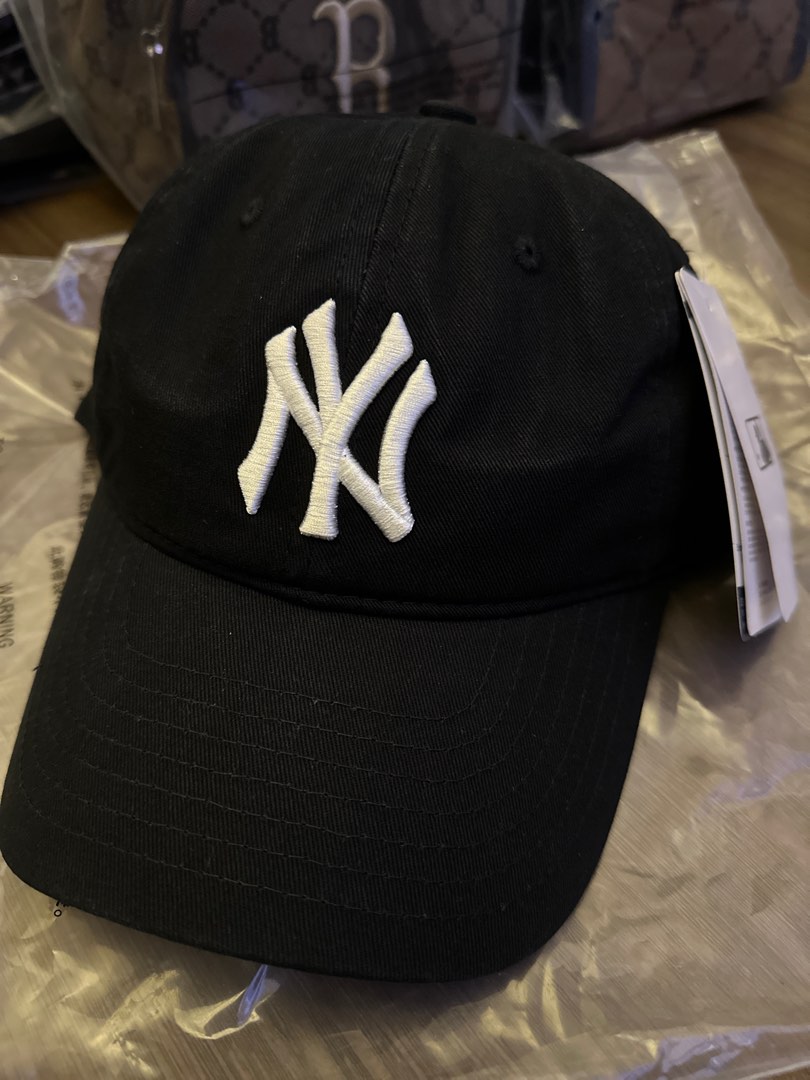 Korea Stocks MLB Classic Black Baseball Cap, Men's Fashion, Watches ...