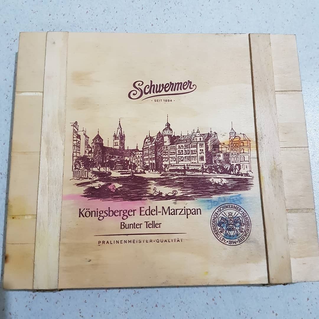 Kotak full kayu dgn gambar eropa cantik bekas kotak permen, Perabotan ...