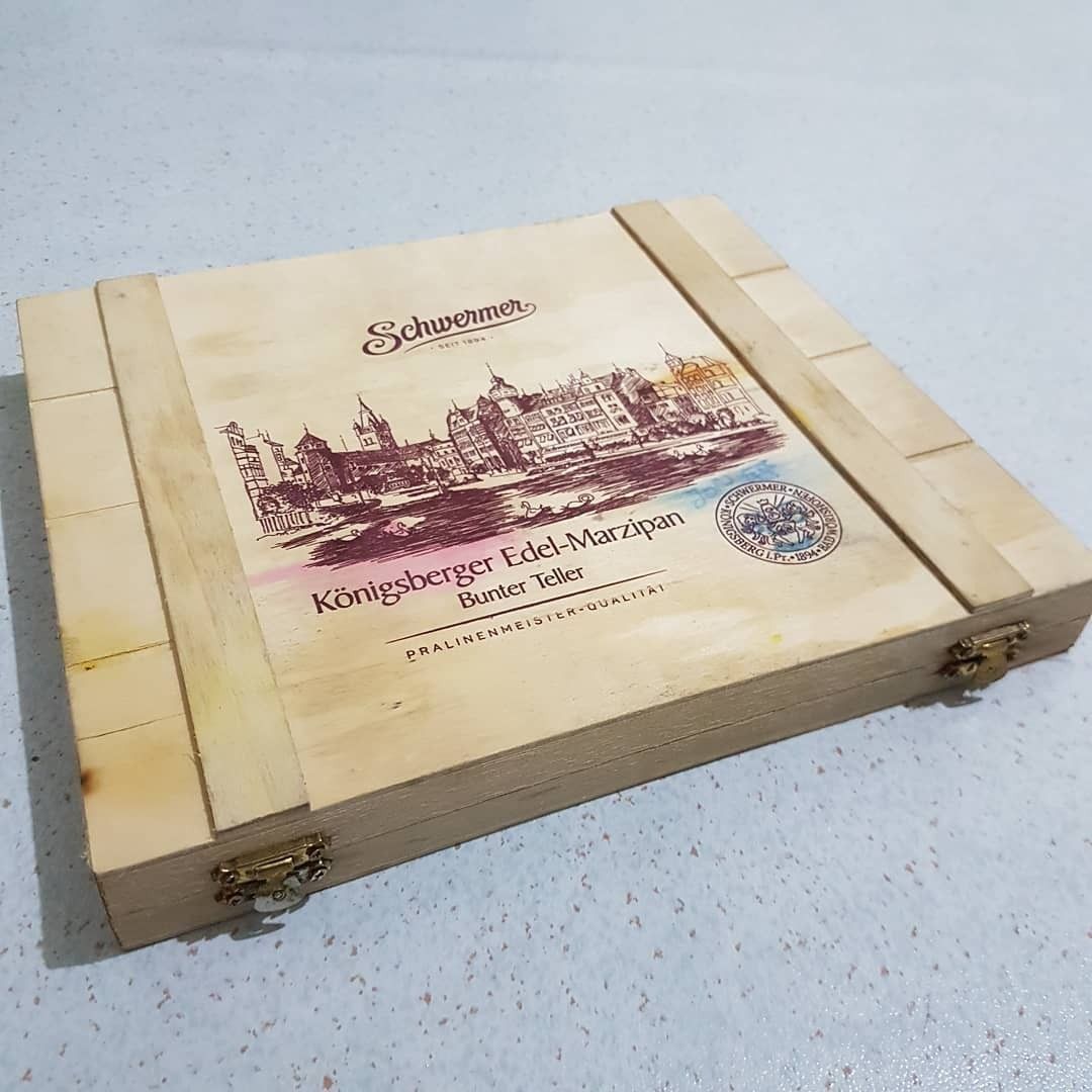 Kotak full kayu dgn gambar eropa cantik bekas kotak permen, Perabotan ...