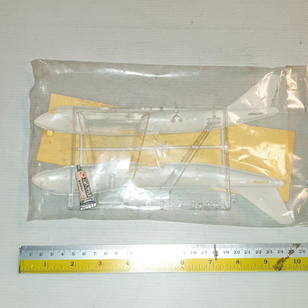 landex sigapore airlines Douglas 10 b 747 jumbo jet model kitt, Hobbies ...