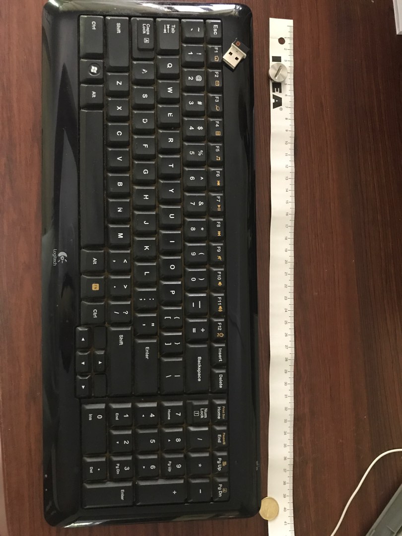 Logitech wireless keyboard K340 + notebook riser N110, Computers & Tech ...