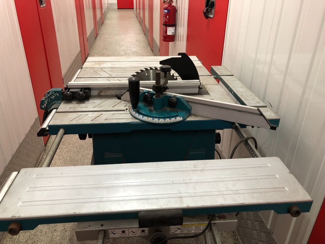 MAKITA 255MM (10") TABLE SAW, 1500W, MLT100 W/ JM27000300 STAND with ...